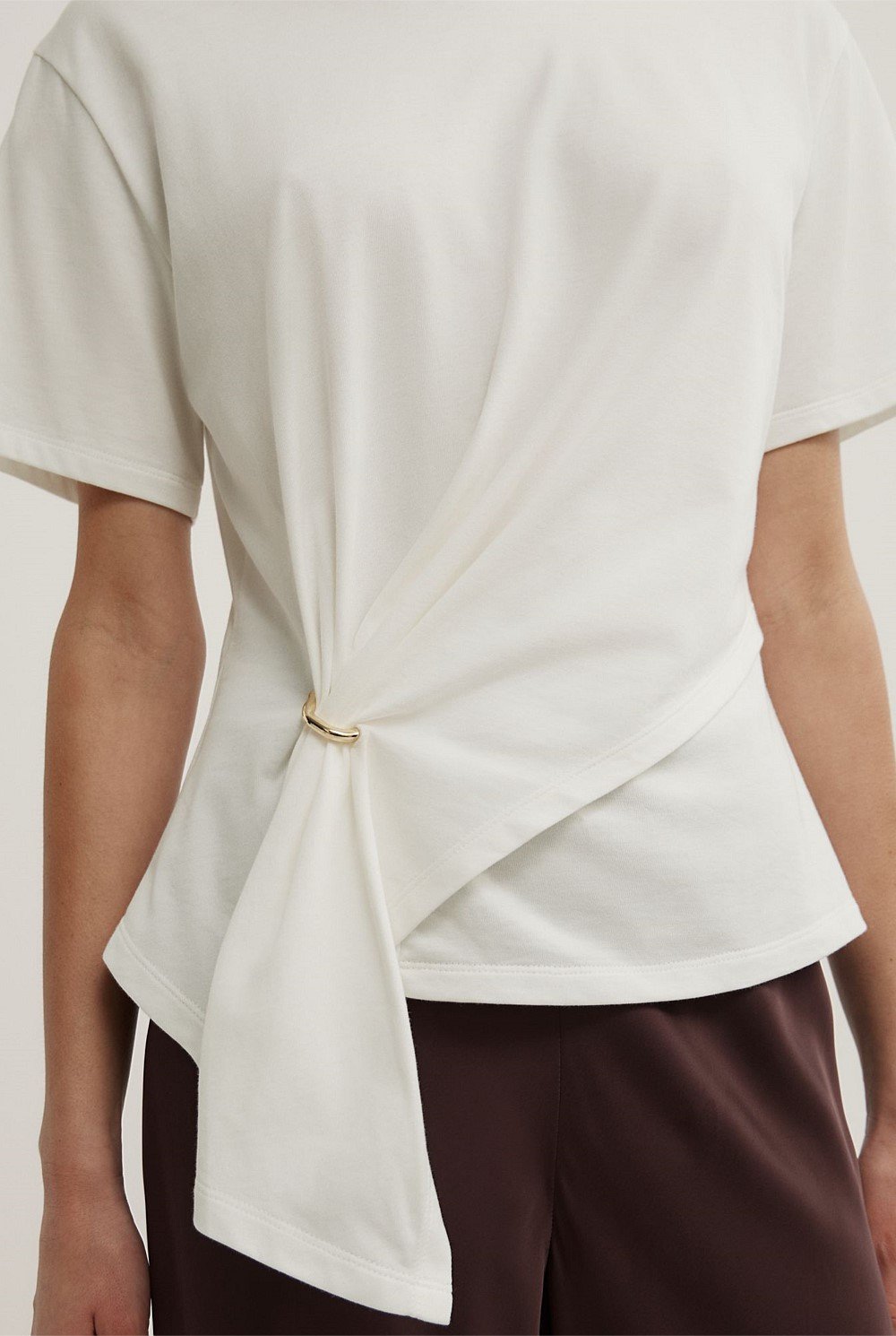 Fresh White Trim Detail T-Shirt - Women's Short Sleeve Tops | Witchery