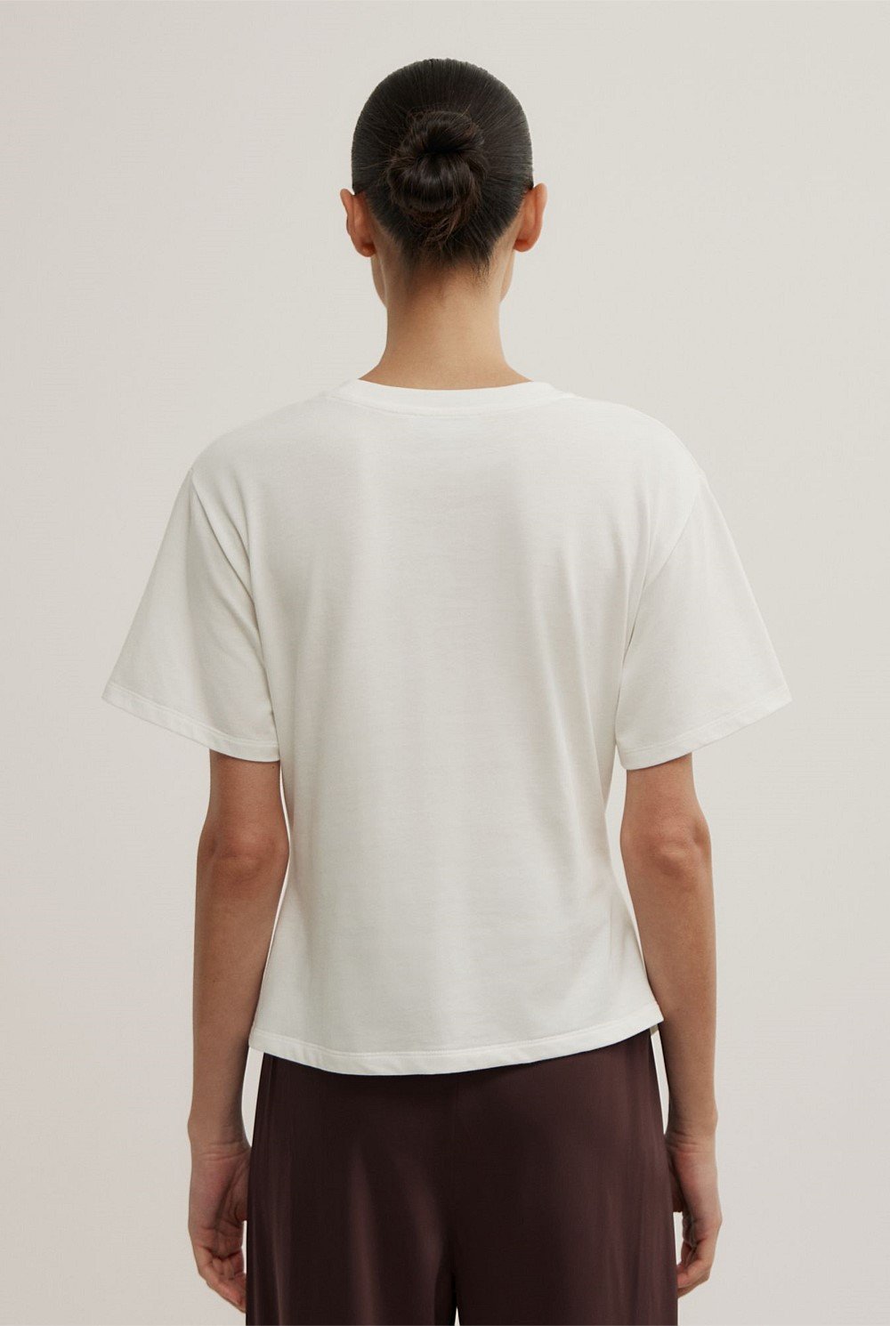 Fresh White Trim Detail T-Shirt - Women's Short Sleeve Tops | Witchery